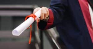 Everything You Need to Know About the Dean’s List | TUN