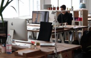 9 Tips for Working While in College | The University Network