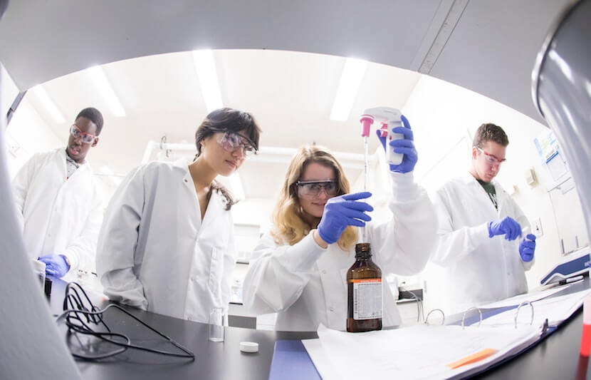 At These Colleges, Students Begin Serious Research Their First Year ...