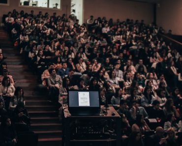 How to Ace the Entry-Level Lecture Course | The University Network