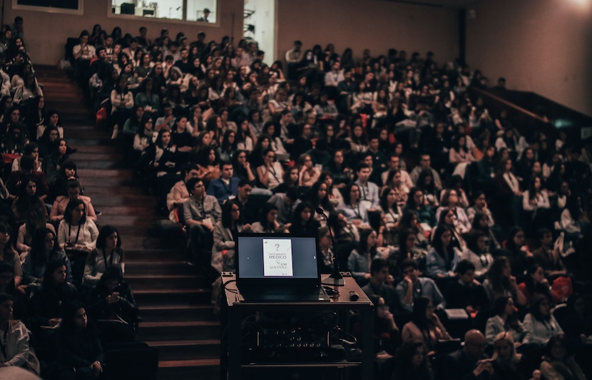 Comment réussir le cours magistral d'entrée de gamme | Le réseau ...