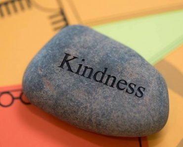 Doing Good Together Makes it Easy to Teach Kindness | TUN