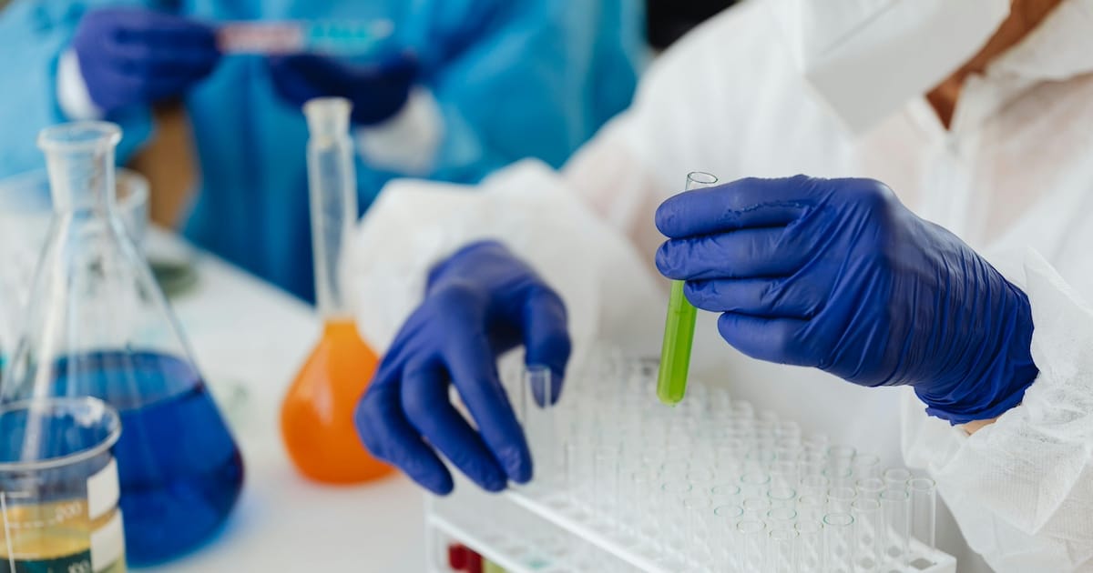 12 Biochemistry Jobs for Biochemistry Majors | The University Network