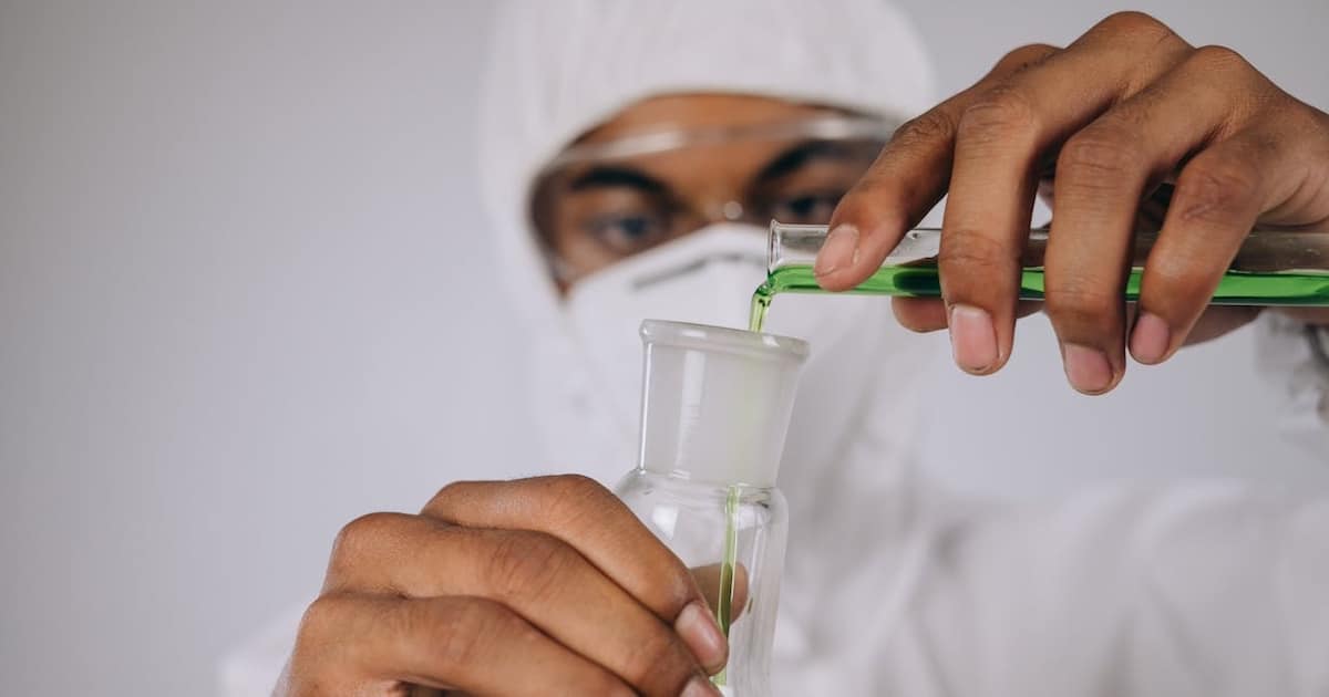 12 Biochemistry Jobs for Biochemistry Majors | The University Network